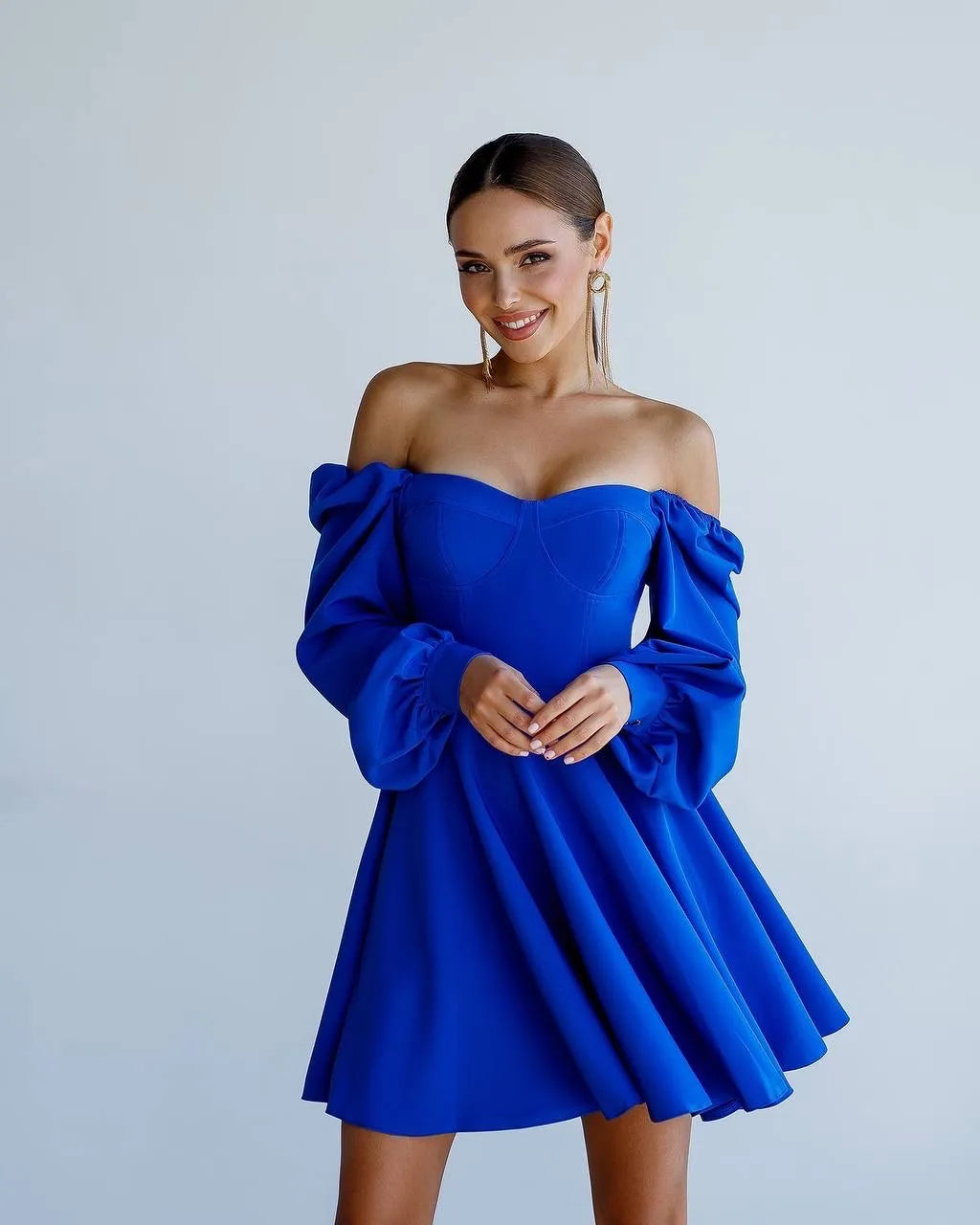 Mėlyna mini suknelė "Elastic shoulder" – Garde-robe Boutique EU